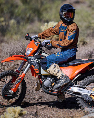 Best Gloves for Snowmobiling for Men, Women & Kids | Up North Sports